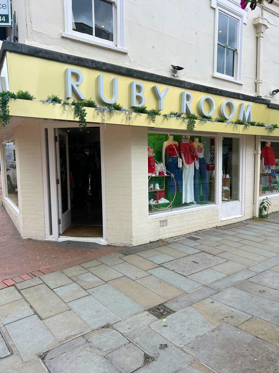 Contact Us – RUBY ROOM